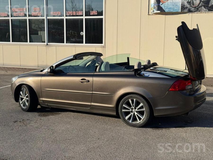 Pelēks Volvo C70 2012 Jūrmala, ar dzinēja tilpumu 2.00 L un nobraukumu 163 tūkst. km par 6200 €, foto 13 vietnē AUTOMOTO.COM.LV