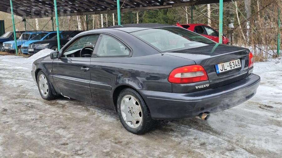Grey Volvo C70 1998 in Riga, with an engine capacity of 2.30 L and mileage of 227 thousand km for 1950 €, photo 5 on AUTOMOTO.COM.LV