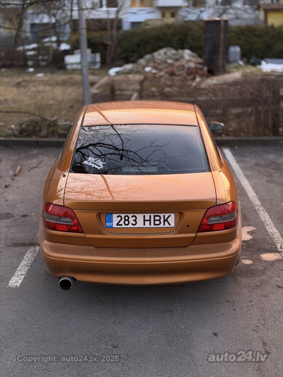 Oranžs Volvo C70 1997 Tallina, ar dzinēja tilpumu 2.30 L un nobraukumu 343 tūkst. km par 4300 €, foto 6 vietnē AUTOMOTO.COM.LV