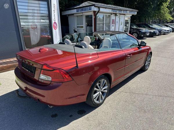Sarkans Volvo C70 2011 Klaipėda, ar dzinēja tilpumu 1.98 L un nobraukumu 268 tūkst. km par 5950 €, foto 4 vietnē AUTOMOTO.COM.LV