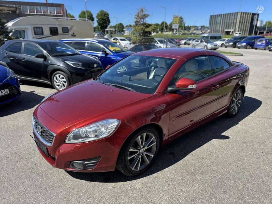 Sarkans Volvo C70 2011 Klaipėda, ar dzinēja tilpumu 1.98 L un nobraukumu 268 tūkst. km par 5950 €, foto 14 vietnē AUTOMOTO.COM.LV