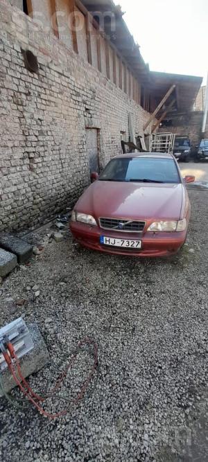 Red Volvo C70 1997 in Riga, with an engine capacity of 2.30 L and mileage of 270 thousand km for 4500 €, photo  on AUTOMOTO.COM.LV