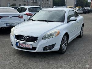 Balts Volvo C70 2011 Klaipėda, ar dzinēja tilpumu 2.50 L un nobraukumu 240 tūkst. km par 3800 €, foto 9 vietnē AUTOMOTO.COM.LV