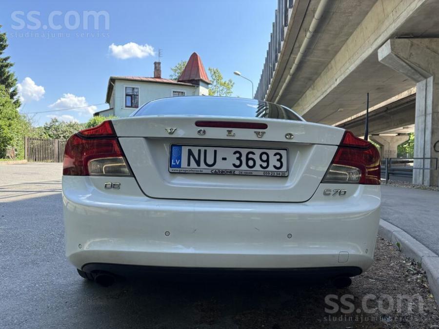 Balts Volvo C70 2012 Rīga, ar dzinēja tilpumu 2.00 L un nobraukumu 254 tūkst. km par 6790 €, foto 6 vietnē AUTOMOTO.COM.LV
