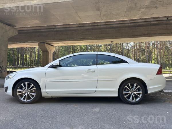 Balts Volvo C70 2012 Rīga, ar dzinēja tilpumu 2.00 L un nobraukumu 254 tūkst. km par 6790 €, foto 7 vietnē AUTOMOTO.COM.LV