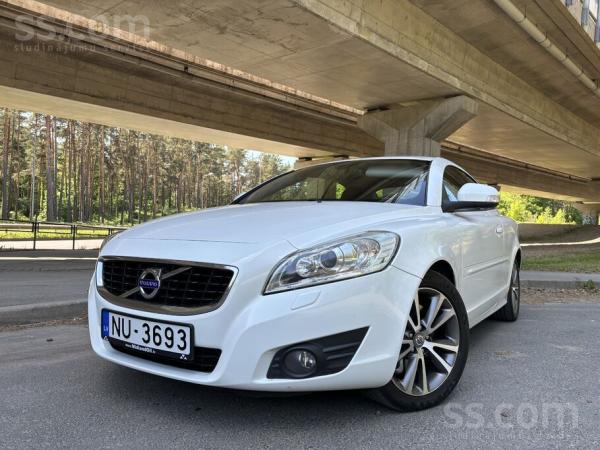 Balts Volvo C70 2012 Rīga, ar dzinēja tilpumu 2.00 L un nobraukumu 254 tūkst. km par 6790 €, foto 8 vietnē AUTOMOTO.COM.LV