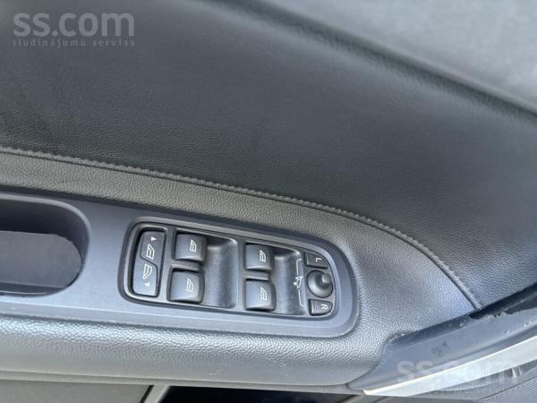 Balts Volvo C70 2012 Rīga, ar dzinēja tilpumu 2.00 L un nobraukumu 254 tūkst. km par 6790 €, foto 10 vietnē AUTOMOTO.COM.LV