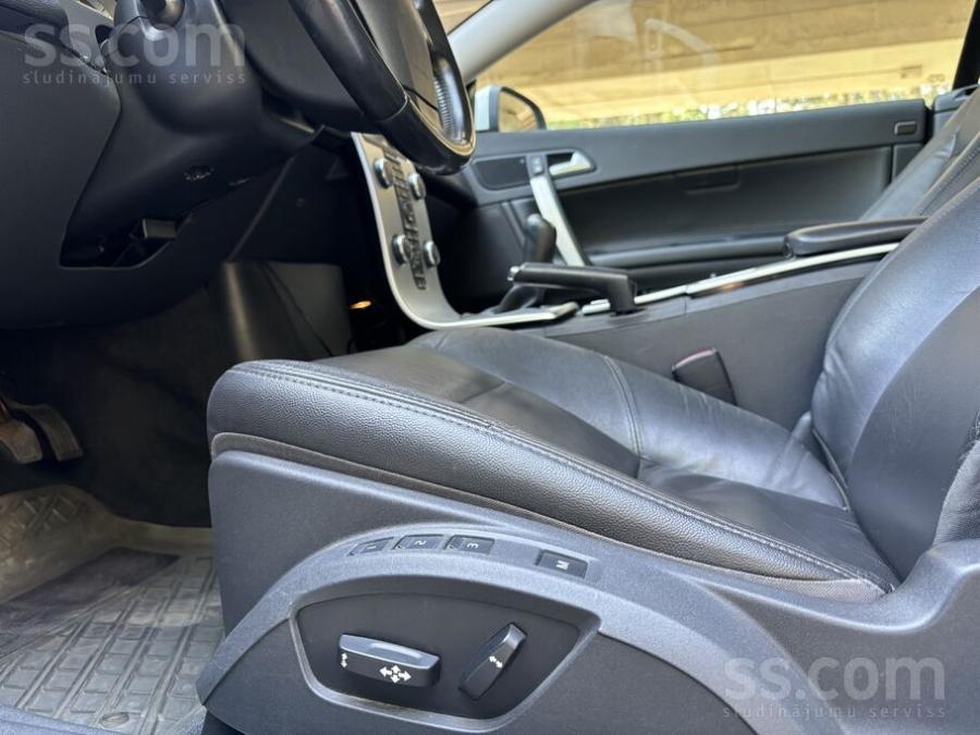Balts Volvo C70 2012 Rīga, ar dzinēja tilpumu 2.00 L un nobraukumu 254 tūkst. km par 6790 €, foto 12 vietnē AUTOMOTO.COM.LV