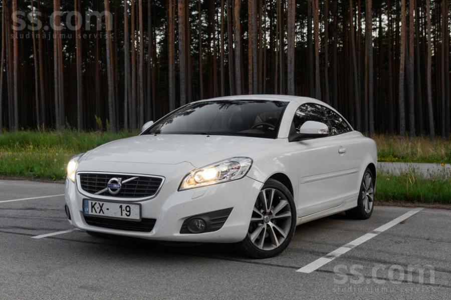 Balts Volvo C70 2013 Rīga, ar dzinēja tilpumu 2.00 L un nobraukumu 290 tūkst. km par 8500 €, foto 6 vietnē AUTOMOTO.COM.LV