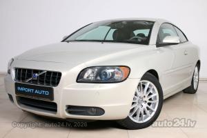 Dzeltens Volvo C70 2007 Pērnava, ar dzinēja tilpumu 2.40 L un nobraukumu 131 tūkst. km par 9990 €, foto  vietnē AUTOMOTO.COM.LV