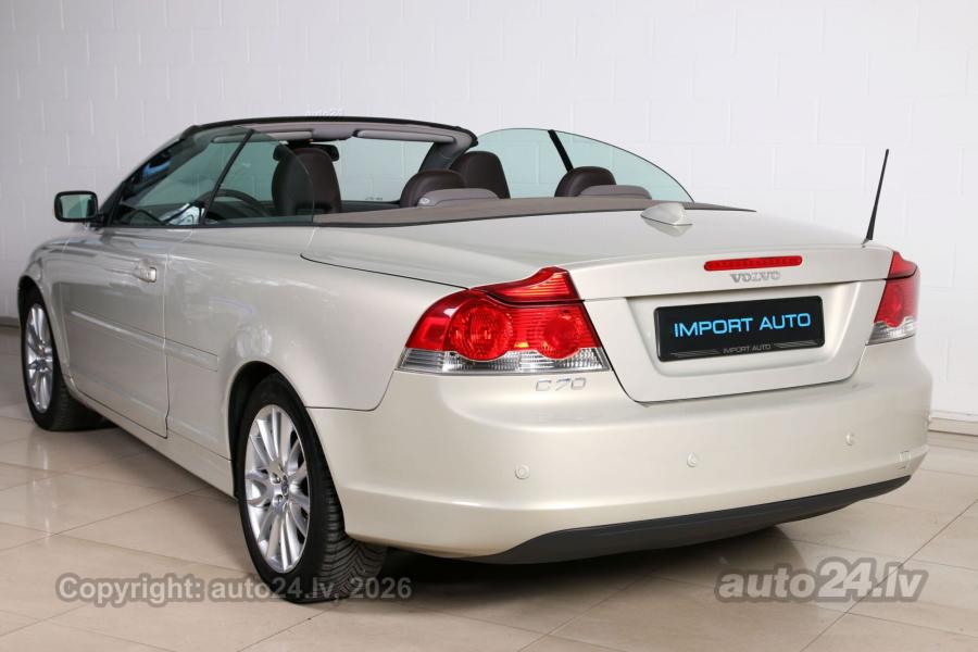 Dzeltens Volvo C70 2007 Pērnava, ar dzinēja tilpumu 2.40 L un nobraukumu 131 tūkst. km par 9990 €, foto 10 vietnē AUTOMOTO.COM.LV