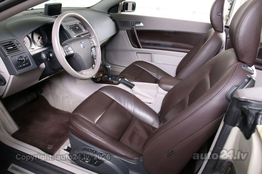 Dzeltens Volvo C70 2007 Pērnava, ar dzinēja tilpumu 2.40 L un nobraukumu 131 tūkst. km par 9990 €, foto 15 vietnē AUTOMOTO.COM.LV