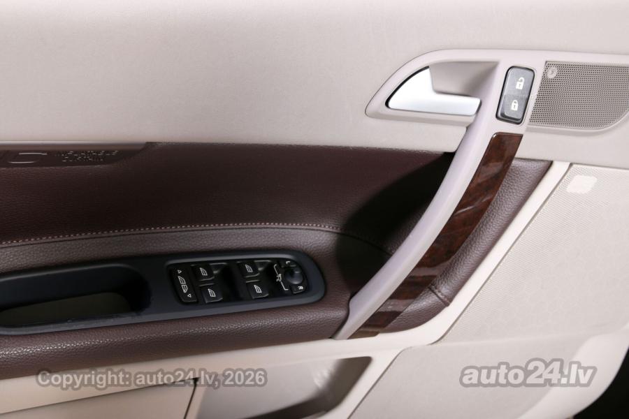 Dzeltens Volvo C70 2007 Pērnava, ar dzinēja tilpumu 2.40 L un nobraukumu 131 tūkst. km par 9990 €, foto 20 vietnē AUTOMOTO.COM.LV