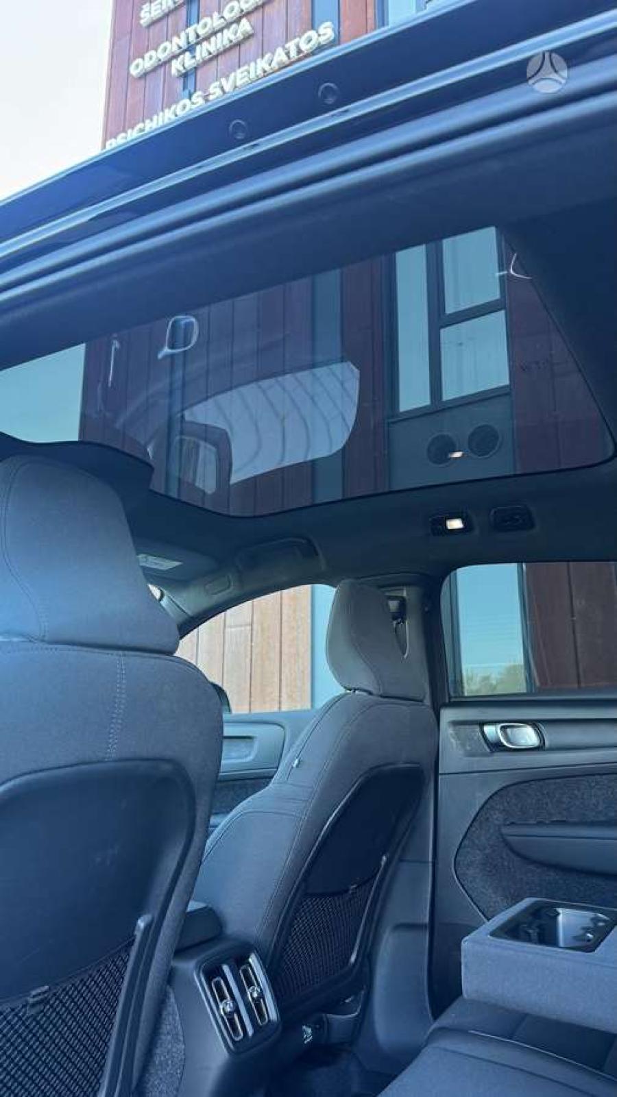 Black Volvo EC40 2024 in Kaunas, with an engine capacity of 0.00 L and mileage of 9 thousand km for 29999 €, photo 13 on AUTOMOTO.COM.LV