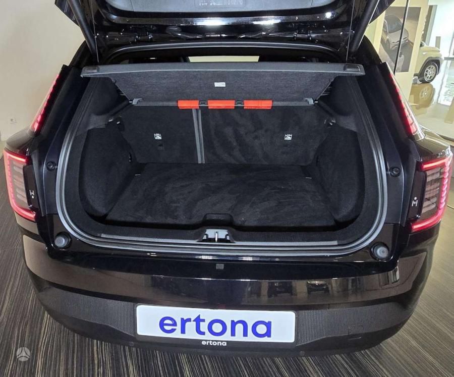 Black Volvo EX30 2024 in Siauliai, with an engine capacity of 0.00 L and mileage of 50 thousand km for 28900 €, photo 13 on AUTOMOTO.COM.LV