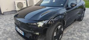 Black Volvo EX30 2024 in Alytus, with an engine capacity of 0.00 L and mileage of 117 thousand km for 17900 €, photo 7 on AUTOMOTO.COM.LV