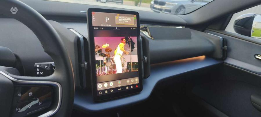 Black Volvo EX30 2024 in Alytus, with an engine capacity of 0.00 L and mileage of 117 thousand km for 17900 €, photo 18 on AUTOMOTO.COM.LV