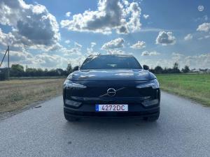Black Volvo EX30 2024 in Kedainiai, with an engine capacity of 0.00 L and mileage of 26 thousand km for 17500 €, photo 3 on AUTOMOTO.COM.LV