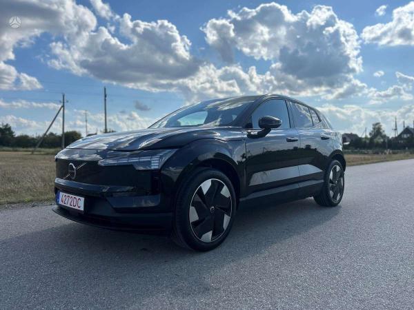 Вольво EX30 2024 в Кедайняй на AUTOMOTO.COM.LV Черный Вольво EX30 2024 в Кедайняй, объемом двигателя 0.00 л и пробегом 26 тыс. км за 17500 €, фото 4 на AUTOMOTO.COM.LV
