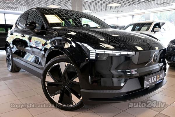 Melns Volvo EX30 2025 Tallina, ar dzinēja tilpumu 0.00 L un nobraukumu 12 tūkst. km par 38990 €, foto 1 vietnē AUTOMOTO.COM.LV