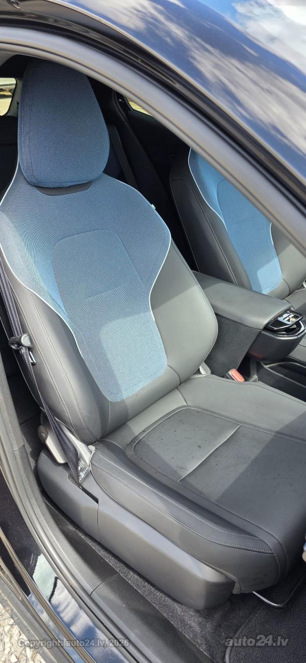 Melns Volvo EX30 2024 Tartu, ar dzinēja tilpumu 0.00 L un nobraukumu 35 tūkst. km par 34200 €, foto 9 vietnē AUTOMOTO.COM.LV