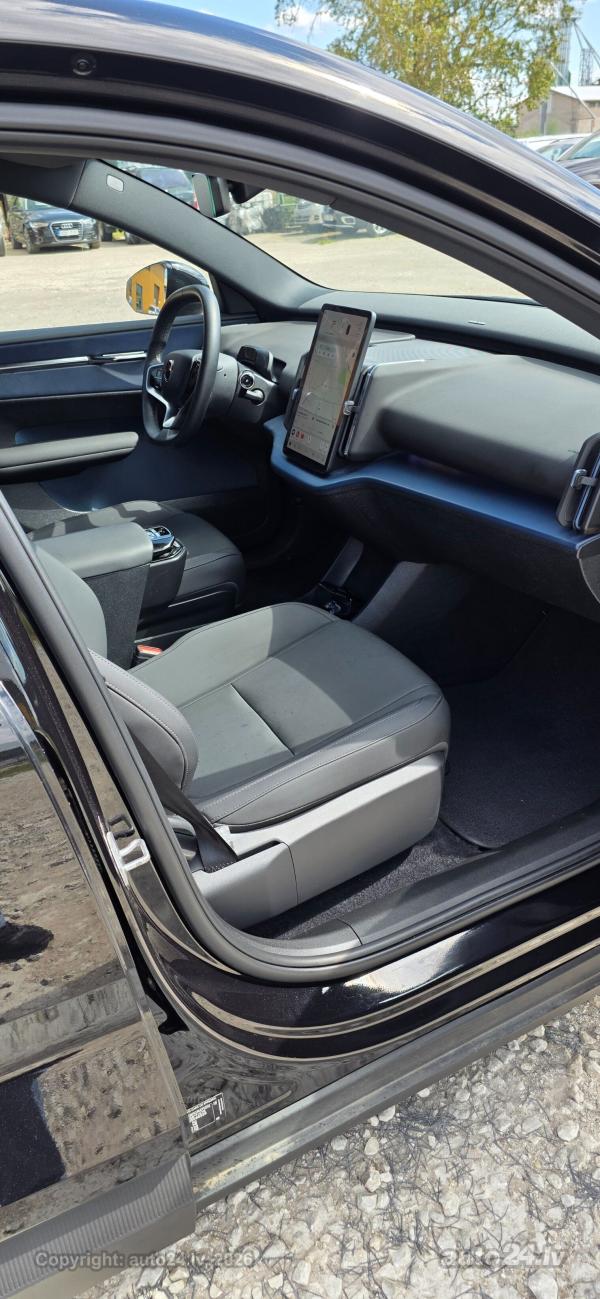 Melns Volvo EX30 2024 Tartu, ar dzinēja tilpumu 0.00 L un nobraukumu 35 tūkst. km par 34200 €, foto 10 vietnē AUTOMOTO.COM.LV
