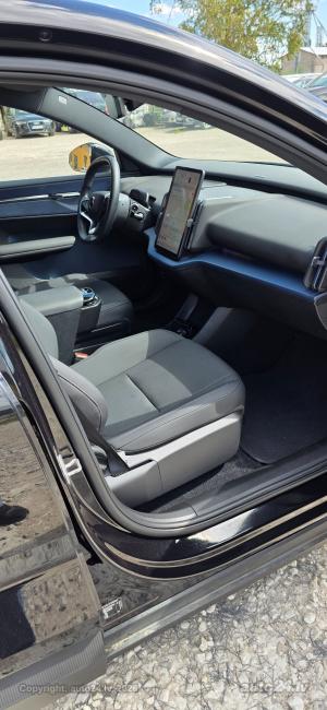 Black Volvo EX30 2024 in Tartu, with an engine capacity of 0.00 L and mileage of 35 thousand km for 34200 €, photo 11 on AUTOMOTO.COM.LV