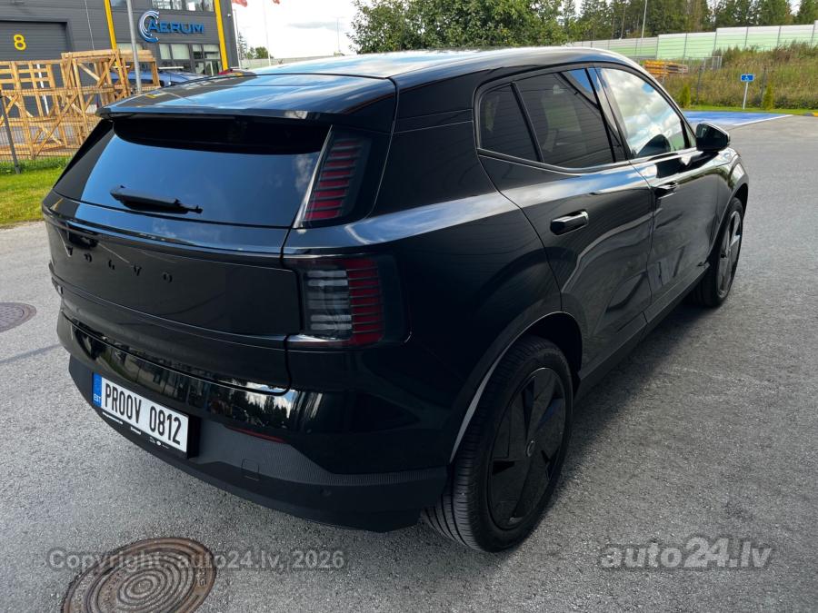Black Volvo EX30 2026 in Tallinn, with an engine capacity of 0.00 L and mileage of 4 thousand km for 39900 €, photo 5 on AUTOMOTO.COM.LV