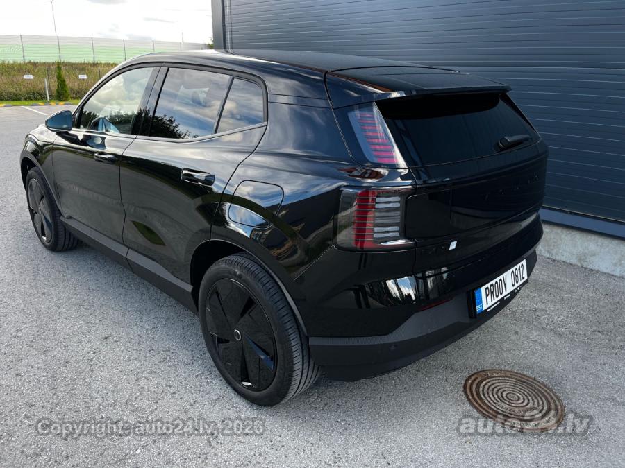 Black Volvo EX30 2026 in Tallinn, with an engine capacity of 0.00 L and mileage of 4 thousand km for 39900 €, photo 6 on AUTOMOTO.COM.LV