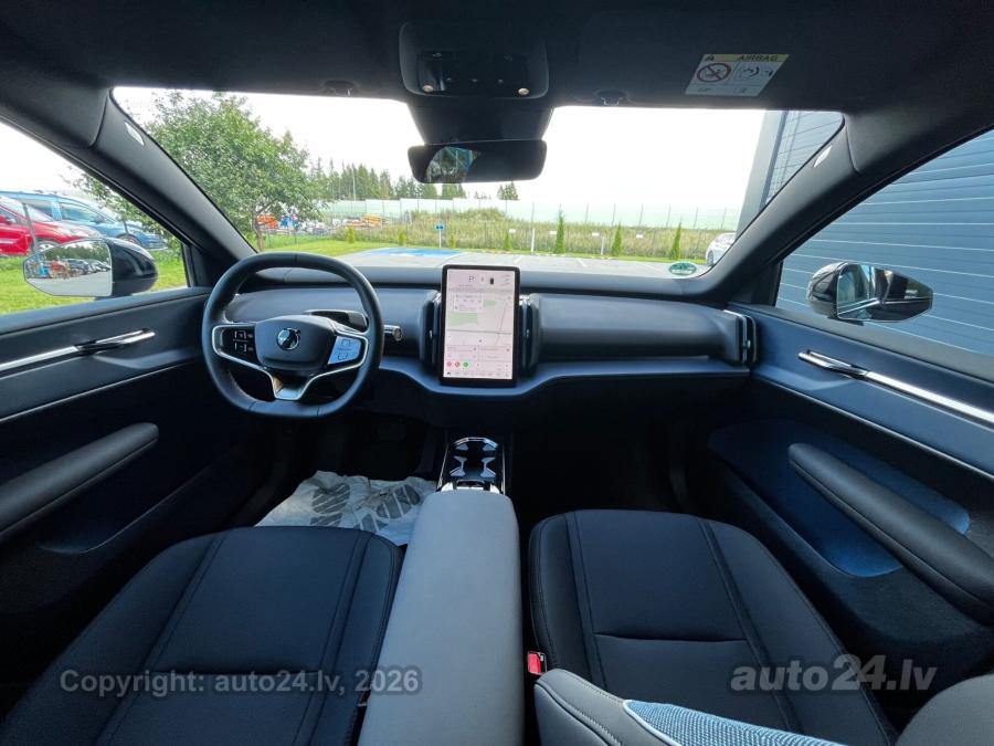 Black Volvo EX30 2026 in Tallinn, with an engine capacity of 0.00 L and mileage of 4 thousand km for 39900 €, photo 8 on AUTOMOTO.COM.LV