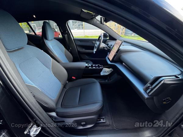 Black Volvo EX30 2026 in Tallinn, with an engine capacity of 0.00 L and mileage of 4 thousand km for 39900 €, photo 9 on AUTOMOTO.COM.LV