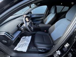 Melns Volvo EX30 2026 Tallina, ar dzinēja tilpumu 0.00 L un nobraukumu 4 tūkst. km par 39900 €, foto 10 vietnē AUTOMOTO.COM.LV