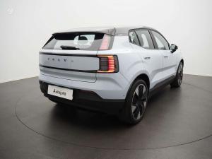 Zils Volvo EX30 2024 Viļņa, ar dzinēja tilpumu 0.00 L un nobraukumu 18 tūkst. km par 39700 €, foto 5 vietnē AUTOMOTO.COM.LV