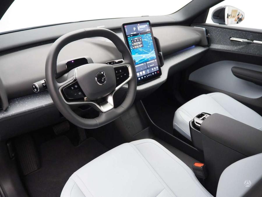 Zils Volvo EX30 2024 Viļņa, ar dzinēja tilpumu 0.00 L un nobraukumu 18 tūkst. km par 39700 €, foto 10 vietnē AUTOMOTO.COM.LV