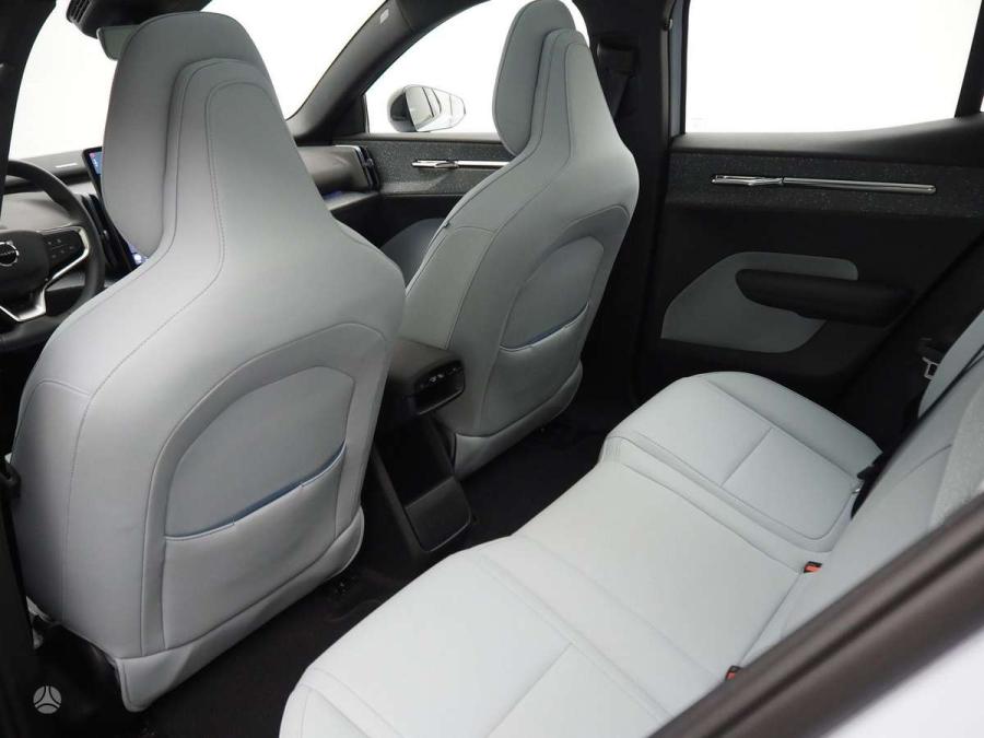 Zils Volvo EX30 2024 Viļņa, ar dzinēja tilpumu 0.00 L un nobraukumu 18 tūkst. km par 39700 €, foto 17 vietnē AUTOMOTO.COM.LV