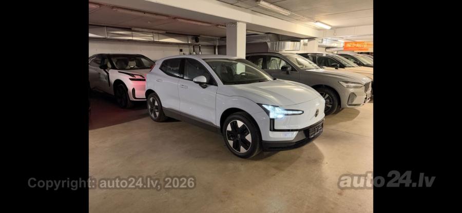 Zils Volvo EX30 2026 Elva, ar dzinēja tilpumu 0.00 L un nobraukumu 10 tūkst. km par 31900 €, foto 3 vietnē AUTOMOTO.COM.LV