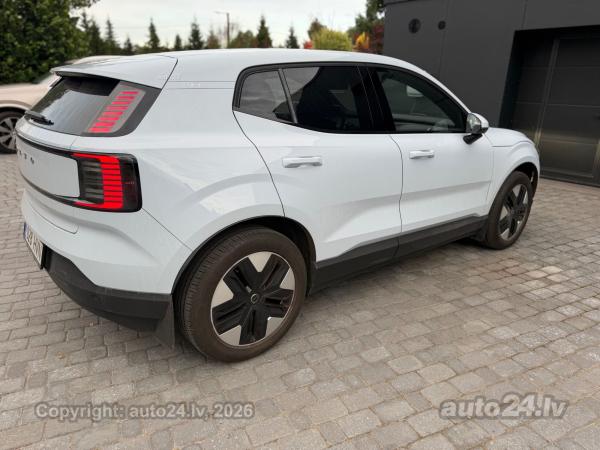 Синий Вольво EX30 2026 в Элва, объемом двигателя 0.00 л и пробегом 10 тыс. км за 31900 €, фото 5 на AUTOMOTO.COM.LV