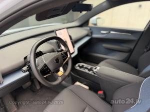 Zils Volvo EX30 2026 Elva, ar dzinēja tilpumu 0.00 L un nobraukumu 10 tūkst. km par 31900 €, foto 7 vietnē AUTOMOTO.COM.LV