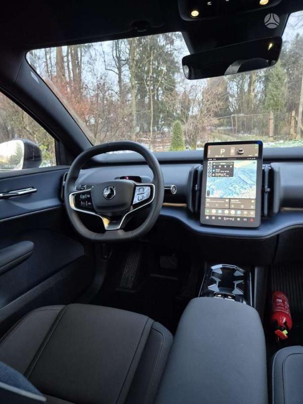 Volvo EX30 2024 in Siauliai, with an engine capacity of 0.00 L and mileage of 680 thousand km for 37900 €, photo 11 on AUTOMOTO.COM.LV