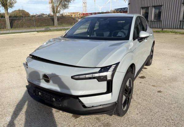 Grey Volvo EX30 2024 in Plunge, with an engine capacity of 0.00 L and mileage of 16 thousand km for 17200 €, photo 1 on AUTOMOTO.COM.LV