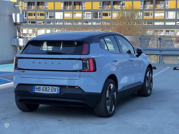 Grey Volvo EX30 2024 in Vilnius, with an engine capacity of 0.00 L and mileage of 14 thousand km for 29990 €, photo 9 on AUTOMOTO.COM.LV