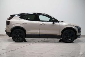 Pelēks Volvo EX30 2025 Viļņa, ar dzinēja tilpumu 0.00 L un nobraukumu 10 tūkst. km par 50900 €, foto 2 vietnē AUTOMOTO.COM.LV