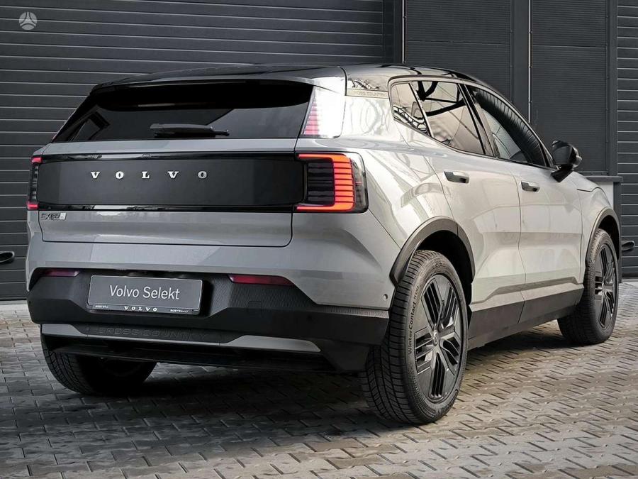 Pelēks Volvo EX30 2025 Kauņa, ar dzinēja tilpumu 0.00 L un nobraukumu 10 tūkst. km par 45900 €, foto 5 vietnē AUTOMOTO.COM.LV