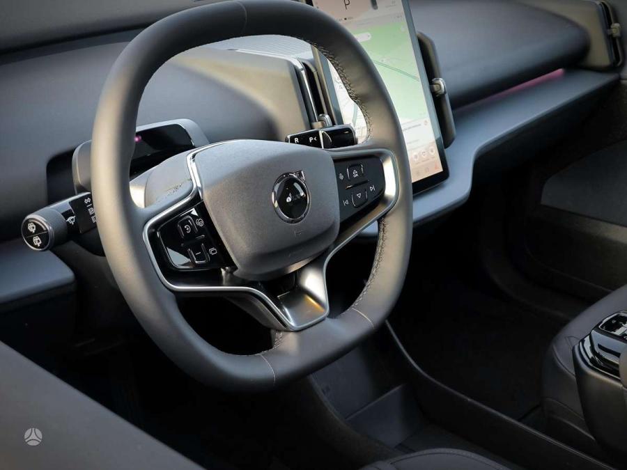 Pelēks Volvo EX30 2025 Kauņa, ar dzinēja tilpumu 0.00 L un nobraukumu 10 tūkst. km par 45900 €, foto 12 vietnē AUTOMOTO.COM.LV
