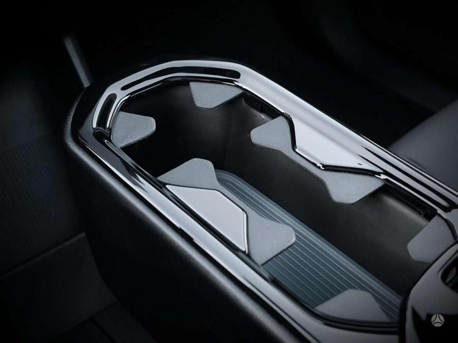 Pelēks Volvo EX30 2025 Kauņa, ar dzinēja tilpumu 0.00 L un nobraukumu 10 tūkst. km par 45900 €, foto 19 vietnē AUTOMOTO.COM.LV
