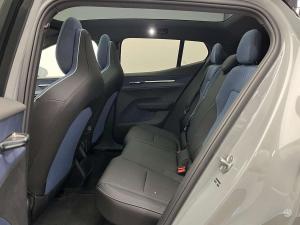 Pelēks Volvo EX30 2025 Panevēža, ar dzinēja tilpumu 0.00 L un nobraukumu 8 tūkst. km par 34490 €, foto 14 vietnē AUTOMOTO.COM.LV
