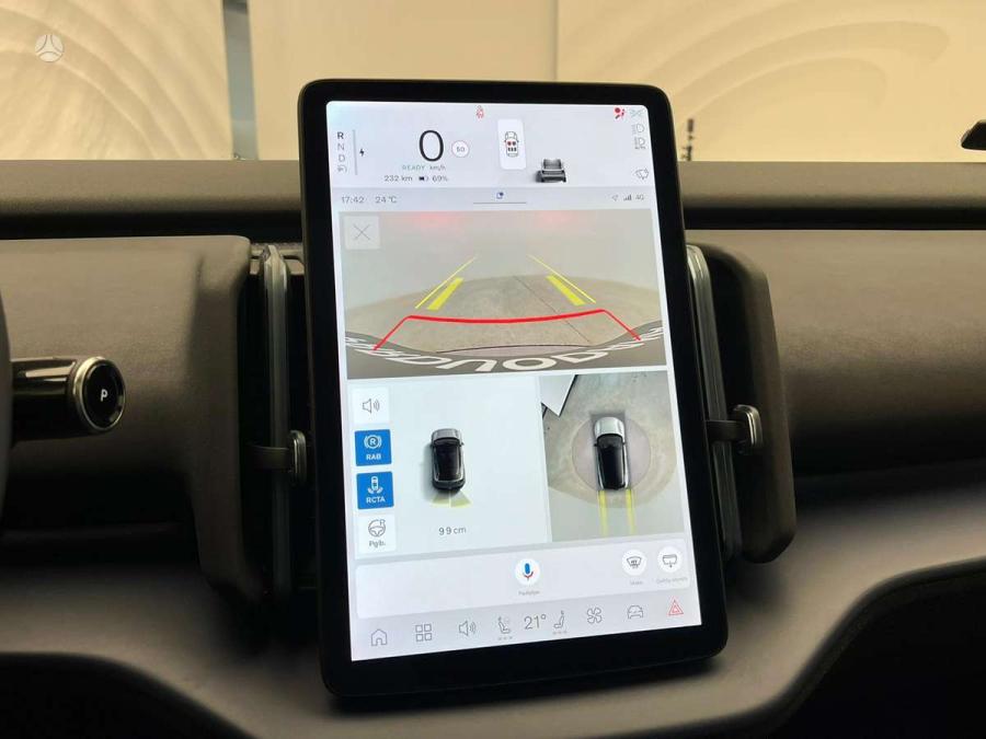 Pelēks Volvo EX30 2025 Panevēža, ar dzinēja tilpumu 0.00 L un nobraukumu 8 tūkst. km par 34490 €, foto 31 vietnē AUTOMOTO.COM.LV