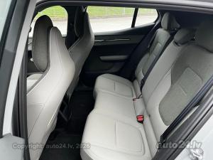 Grey Volvo EX30 2024 in Tallinn, with an engine capacity of 0.00 L and mileage of 56 thousand km for 29500 €, photo 11 on AUTOMOTO.COM.LV