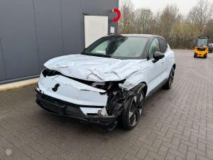 Balts Volvo EX30 2024 Mažeikiai, ar dzinēja tilpumu 0.00 L un nobraukumu 20 tūkst. km par 12999 €, foto 2 vietnē AUTOMOTO.COM.LV