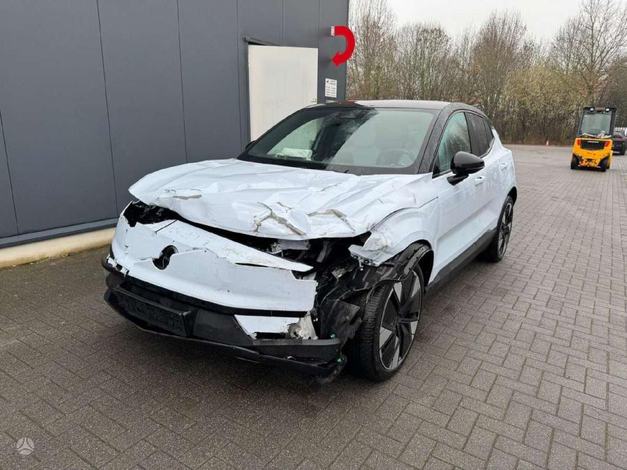 Balts Volvo EX30 2024 Mažeikiai, ar dzinēja tilpumu 0.00 L un nobraukumu 20 tūkst. km par 12999 €, foto 2 vietnē AUTOMOTO.COM.LV